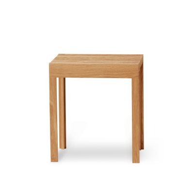 Sitzhocker Eiche LIGHTWEIGHT STOOL von FORM & REFINE | HolzDesignPur