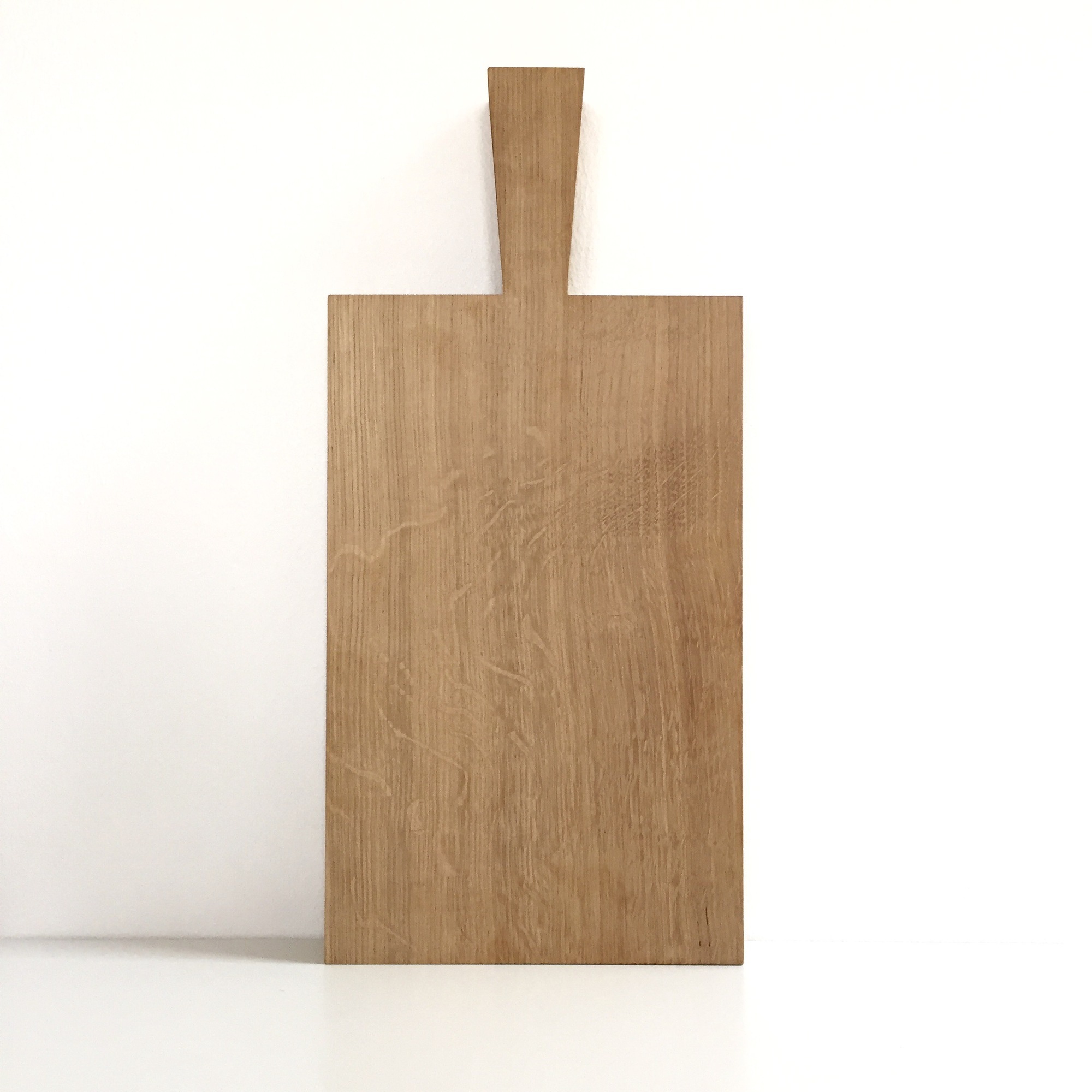 Holzbrett mit Griff von Raumgestalt I HolzDesignPur